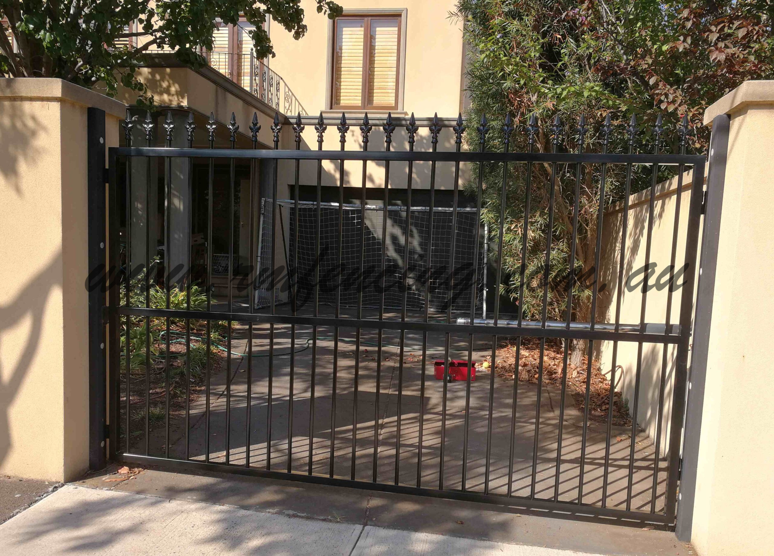 Single Gates – rmfencing.com.au